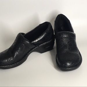 boc | Shoes | Boc Black Vegan Leather Tooled Clogs Woma | Poshmark